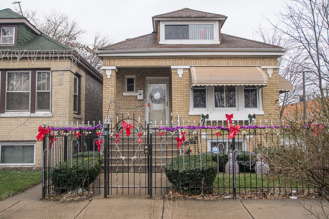 Peace on Earth/ Chicago: A Giant Peace Symbol produced through ...